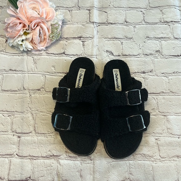 Outwoods | Shoes | Nwt Outwoods Sandals | Poshmark